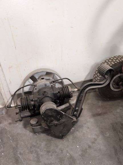 VINTAGE MAYTAG KICKSTART ENGINE (TURNS OVER) - Isabell Auction