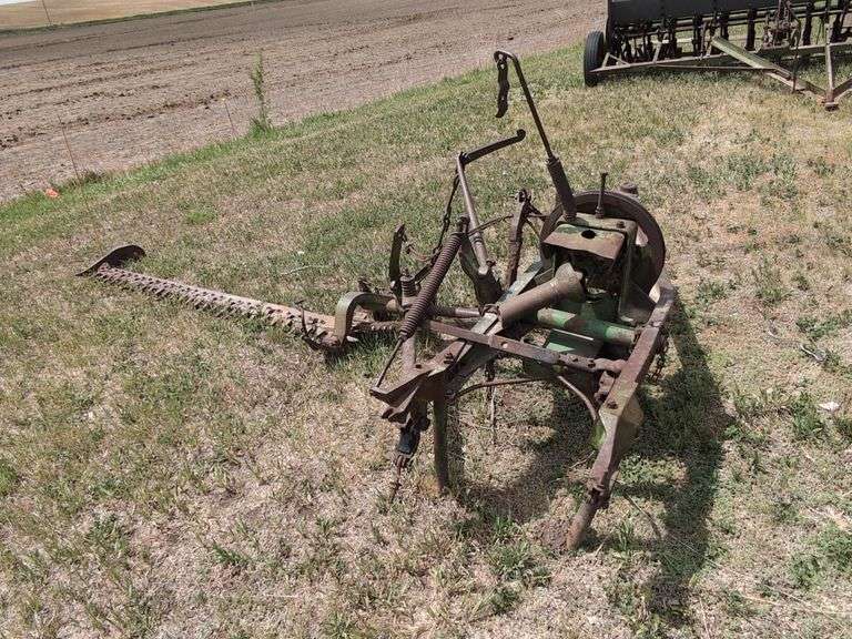 (OUT) JOHN DEERE 38 2-PT. PTO-DRIVEN 7-FT. SICKLE MOWER ATTACHMENT ...