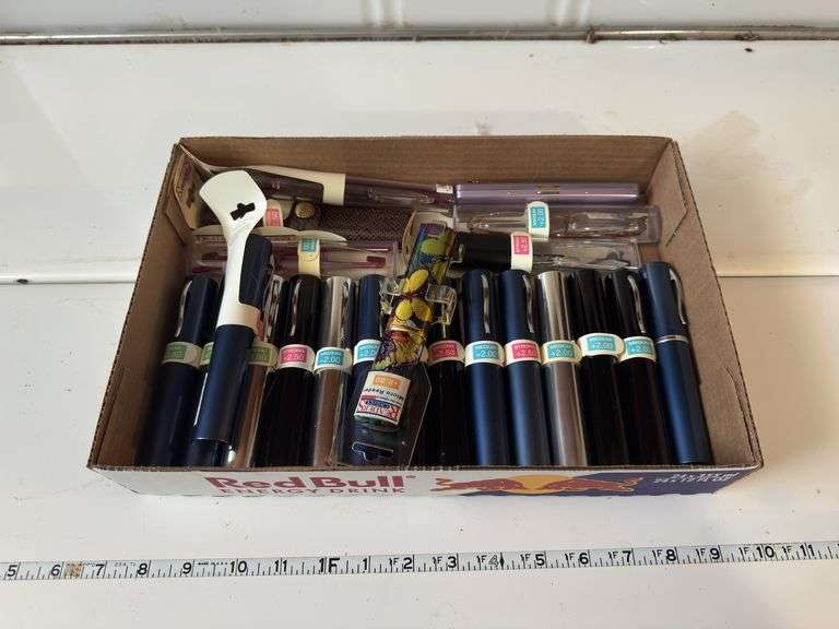 (BASE) ASSORTED READING GLASSES 1.50-2.50 - Isabell Auction