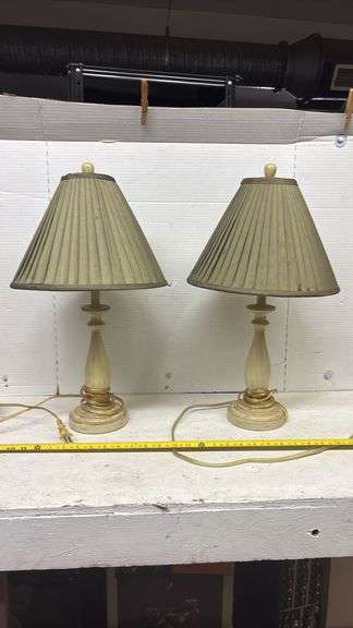 2-CT. 21”T TABLE LAMPS WITH SHADES - Isabell Auction