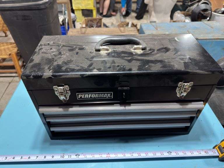(WG) PERFORMAX TOOL BOX - Isabell Auction