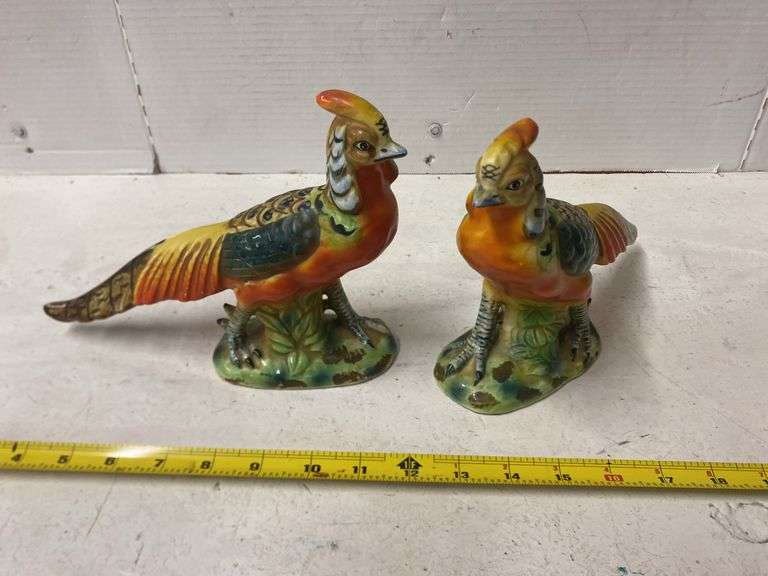 PAIR OF 7” KELVIN BIRD FIGURINES - Isabell Auction