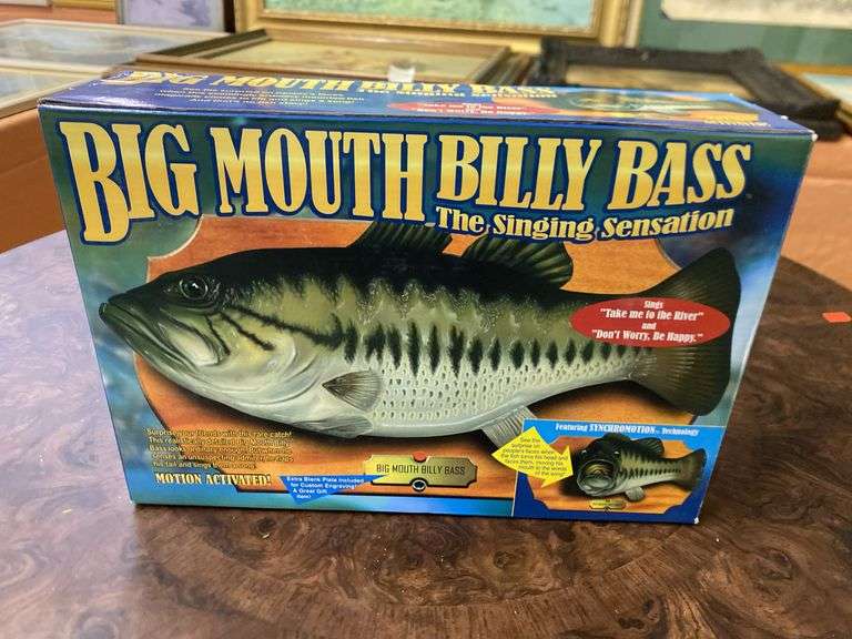 BIG MOUTH BILLY BASS WALL HANGING - Isabell Auction