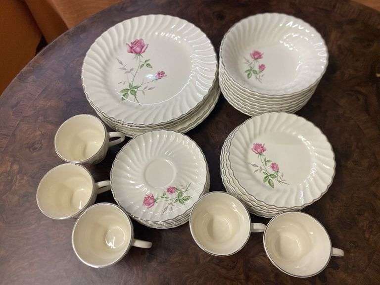(35PC.) ROSE CHINA DISHES - Isabell Auction