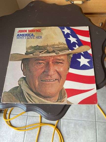 (DR) JOHN WAYNE RECORD ALBUM - Isabell Auction