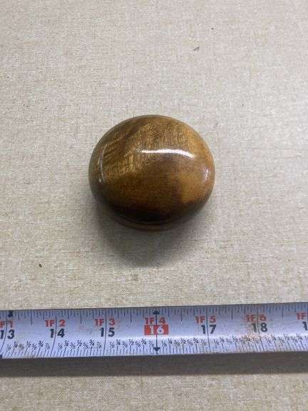 1 1/2” POLISHED WOOD PAPERWEIGHT - Isabell Auction
