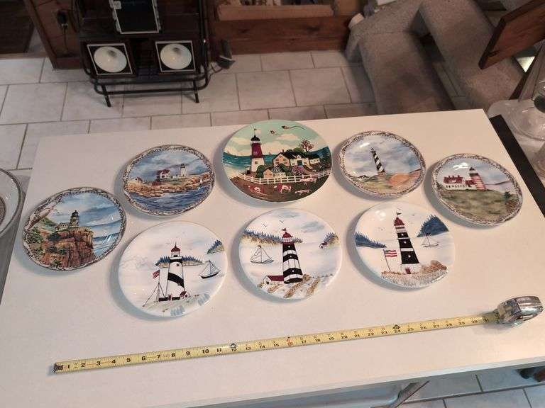 (ER) LOT OF ASST'D LIGHTHOUSE PLATES - Isabell Auction