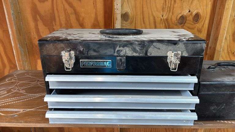 (LS) PERFORMAX TOOL BOX - Isabell Auction