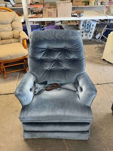 BLUE ROCKER - Isabell Auction