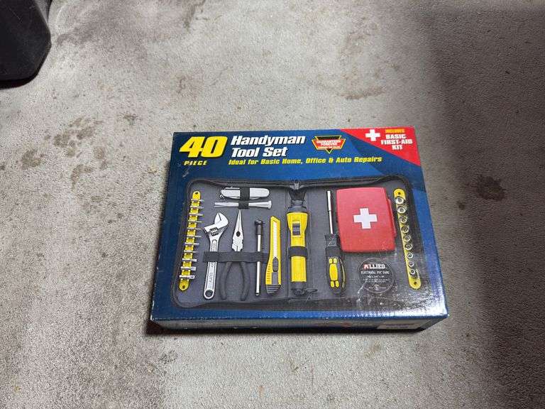 (BG) 40PC HANDYMAN TOOL SET - Isabell Auction