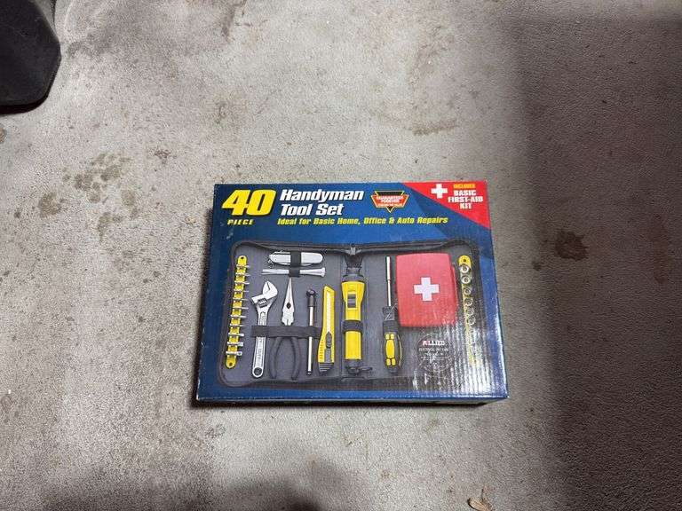 (BG) 40PC HANDYMAN TOOL SET - Isabell Auction
