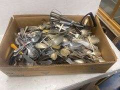 ASSORTED FLATWARE - Isabell Auction