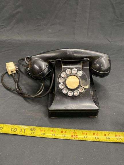 SPIN DIAL PHONE - Isabell Auction
