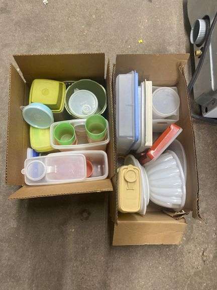 ASSORTED TUPPERWARE - Isabell Auction
