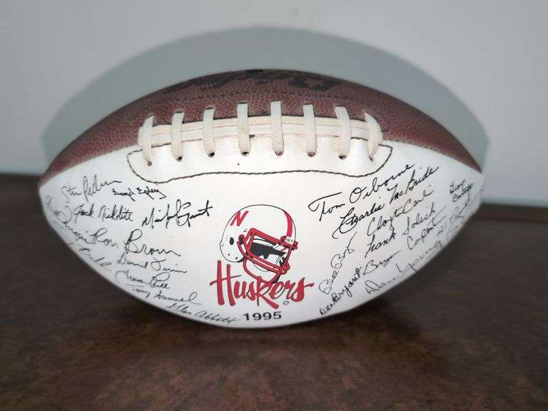 (LB) 1995 NEBRASKA HUSKERS FOOTBALL - Isabell Auction
