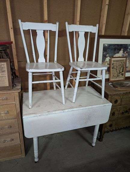 VINTAGE WOODEN DROP SIDE TABLE (24" X 42" X 30½" TALL (AS PICTURED ...
