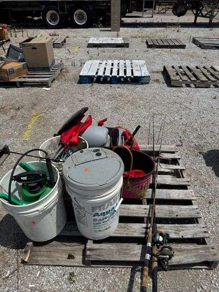 (O) FISHING POLES, BUCKETS, GAS CANS, ETC. - Isabell Auction