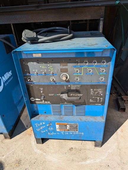 (BAY:8) MILLER SYNCHROWAVE 250DX CC AC/DC SQUAREWAVE POWER SOURCE ...