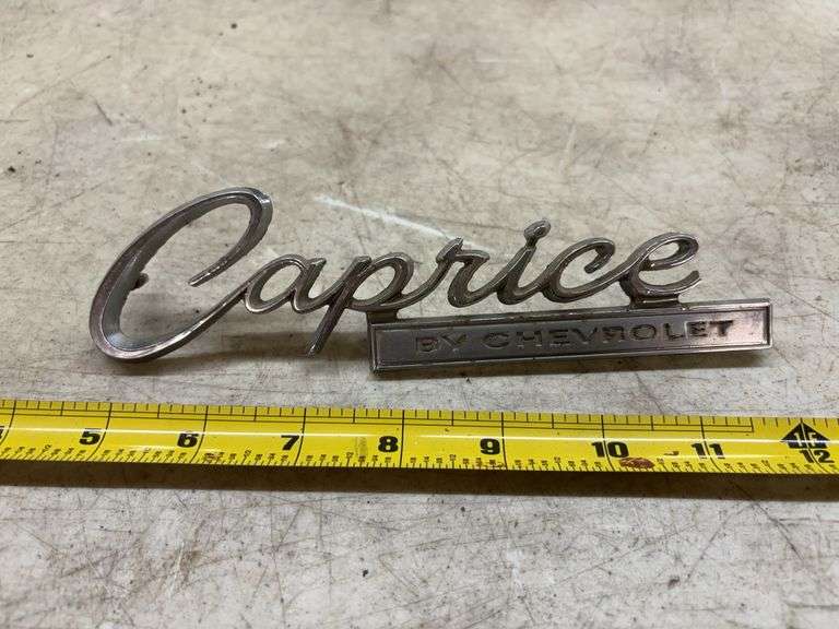 CAPRICE CHEVROLET EMBLEM - Isabell Auction
