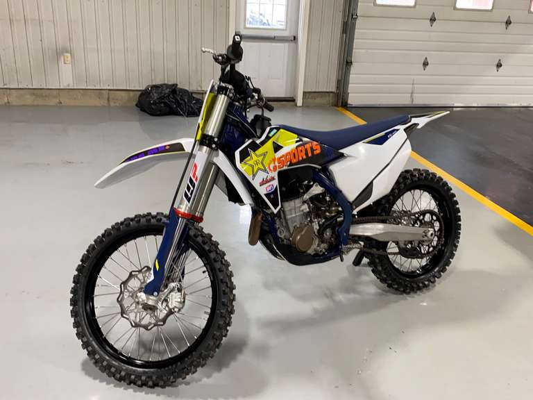 2022 Husqvarna FC450 Motocross Bike - Jardine Auctioneers