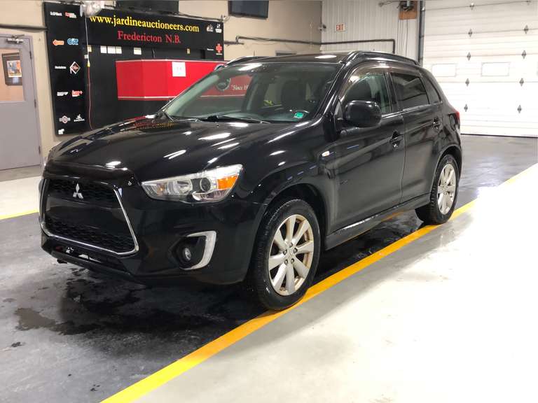 2015 Mitsubishi RVR - Jardine Auctioneers
