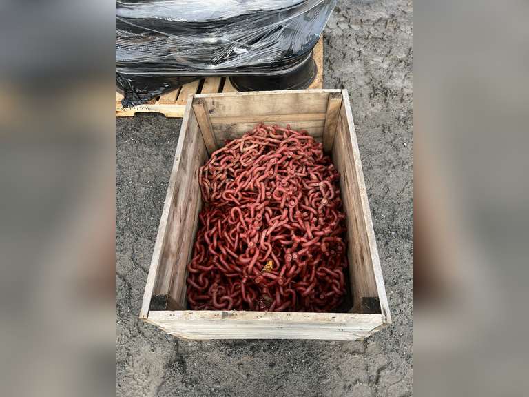 Set of Ice Chains to Fit 23.1 x 26 Tires - Jardine Auctioneers