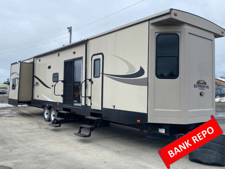 2014 Crossroads Hampton 380QB - Jardine Auctioneers