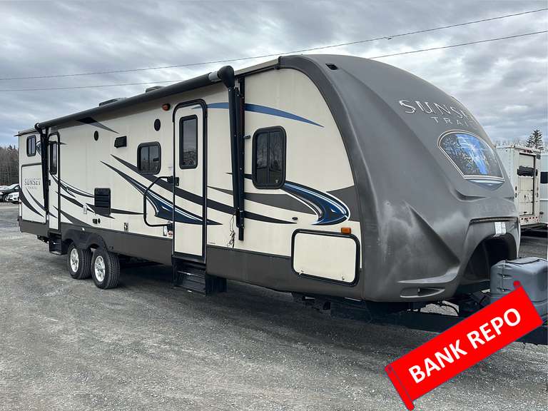 2013 Crossroads Sunset Trail Reserve 32BH - Jardine Auctioneers