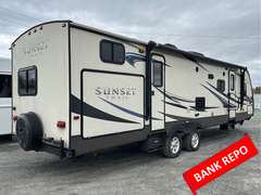 2013 Crossroads Sunset Trail Reserve 32BH - Jardine Auctioneers