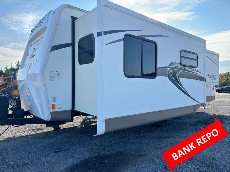 2016 Forest River Flagstaff Super Lite 26FKWS - Jardine Auctioneers