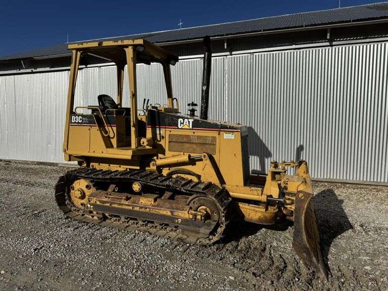 Cat D3C XL Series III Dozer - Jeff Boone Auction and Realty
