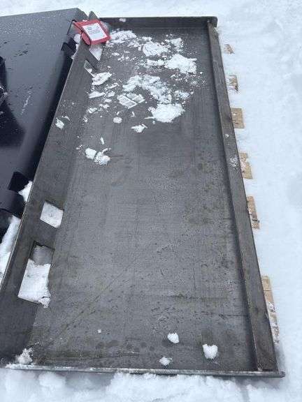 Solid Full Weldable Quick Attach Blank Plates - Jeff Boone Auction and ...