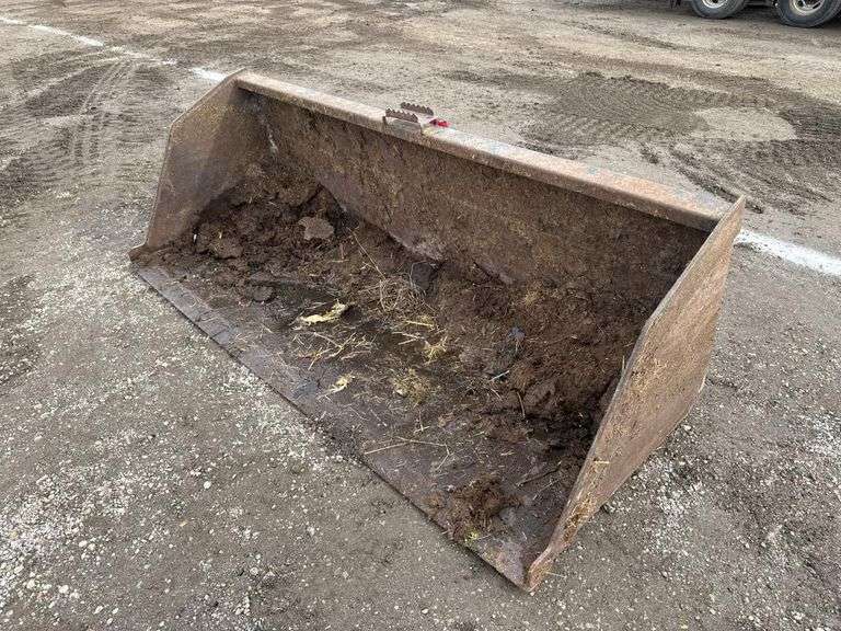 Shid Steer Bucket - Jeff Boone Auction and Realty