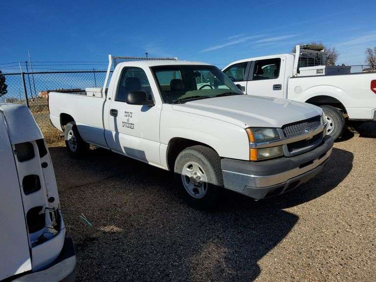 Inoperable 2003 Chevy Silverado Truck - Springer NM - J&J Auctioneers LLC