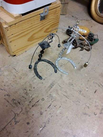 Metal Work Decorations - J&J Auctioneers LLC