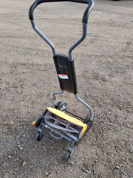 Fiskars Manual Push Mower - J&J Auctioneers LLC