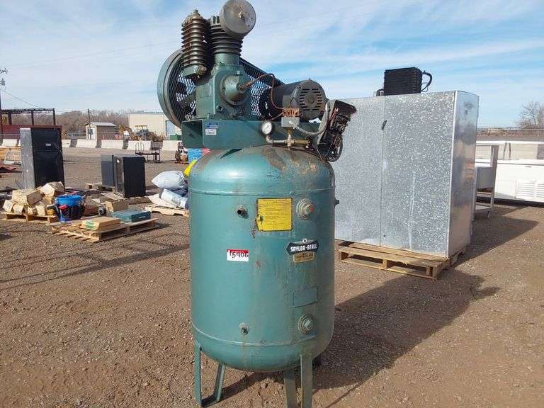 Saylor Beall Air Compressor - J&J Auctioneers LLC