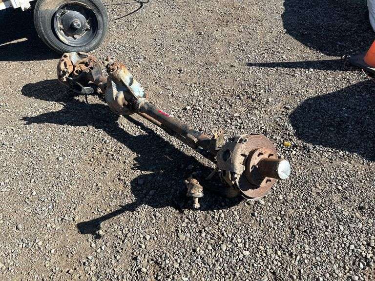 Front 4x4 Straight Axle - J&J Auctioneers LLC