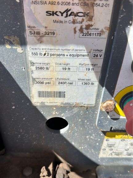 Skyjack SJ111-3219 19ft Scissor Lift - J&J Auctioneers LLC