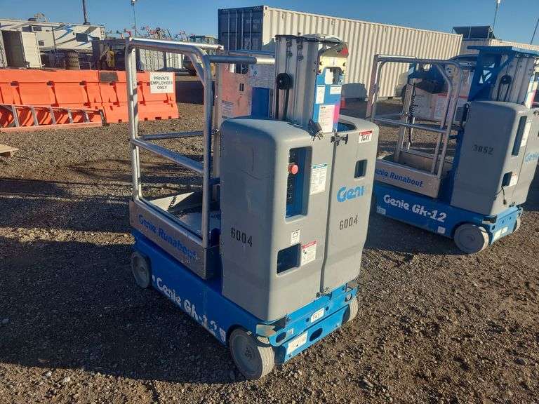 Inoperable 2016 Genie GR-12 Personnel Lift - Albuquerque NM - J&J ...