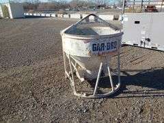 Gar-Bro 3/4 cy 420-R Concrete Bucket - Albuquerque NM - J&J Auctioneers LLC