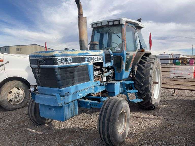 Ford 8830 Tractor - J&J Auctioneers LLC