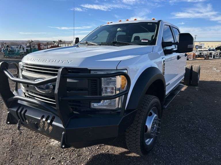 2017 Ford F-450 4x4 Cab and Chassis - Albuquerque NM - J&J Auctioneers LLC