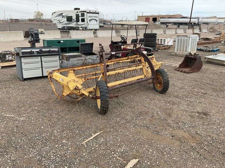 New Holland 56 11 Ft Rake - J&J Auctioneers LLC
