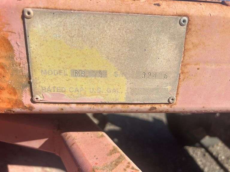 Inoperable Rosco RB38 Broom - J&J Auctioneers LLC