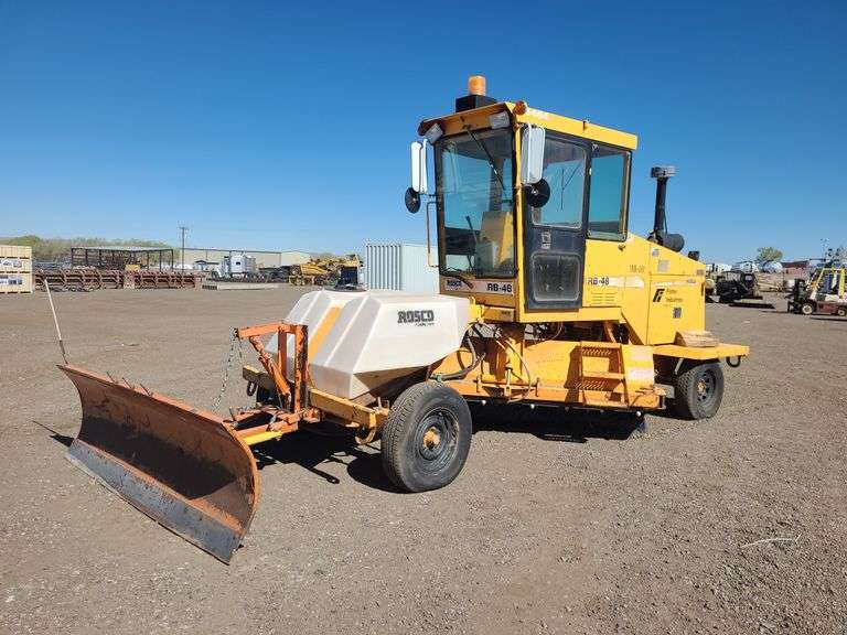 Rosco RB48 Road Broom - J&J Auctioneers LLC