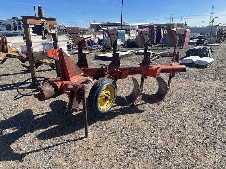 Case 3 Point Four Bottom Rollover Plow - J&J Auctioneers LLC