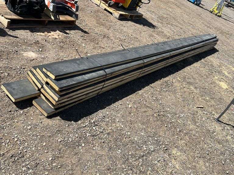 Bundle 20ft 2x8in Rubber Sided Wood - J&J Auctioneers LLC