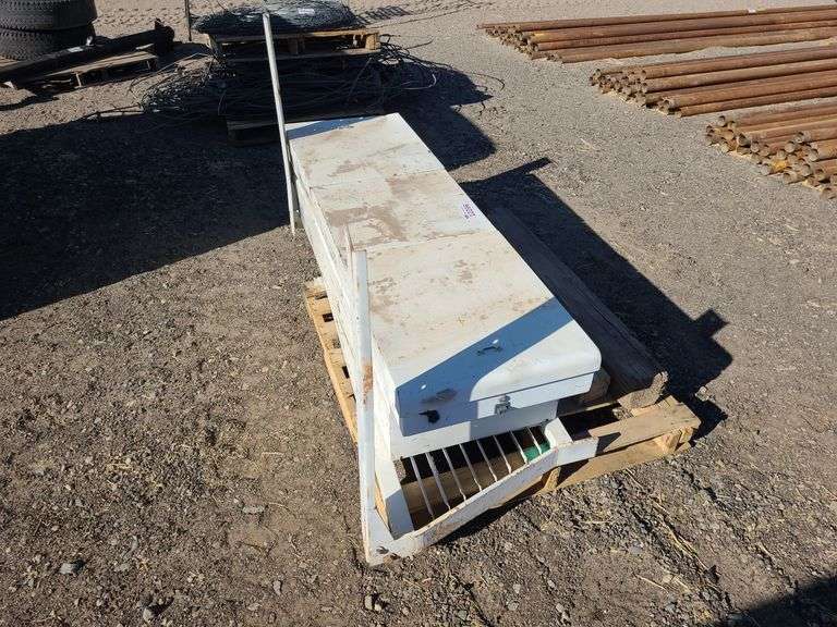 Truck Tool Box & Headache Rack - J&J Auctioneers LLC