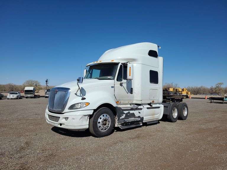 2016 International Pro Star + 122 T/A Truck Tractor - J&J Auctioneers LLC